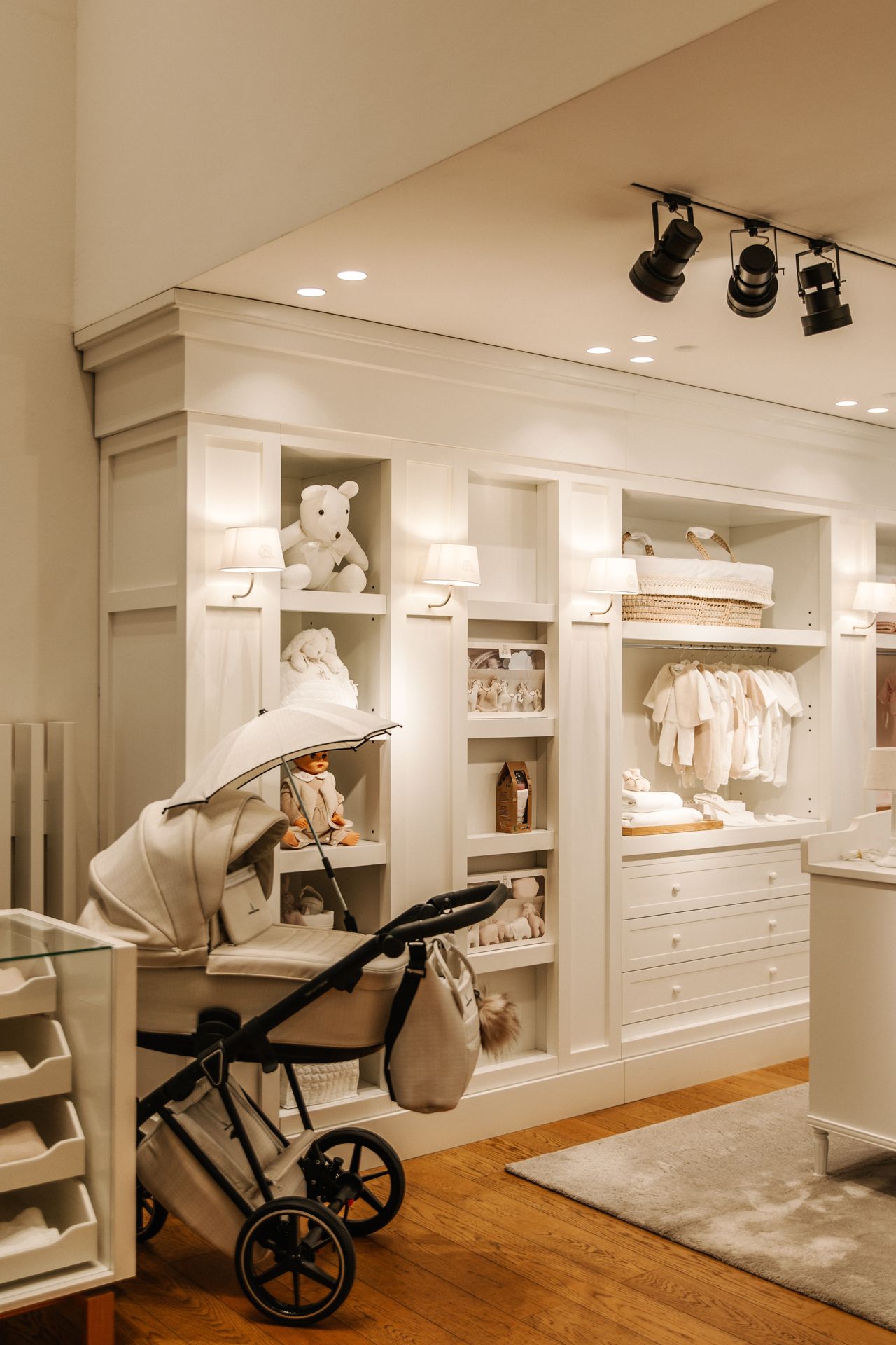 Store Brussels | the baby's corner for moms and babies